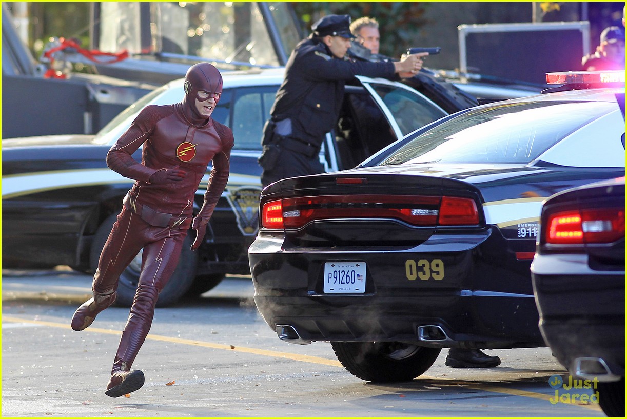 Grant Gustin Keeps Breaking Into Colton Haynes Place & Scaring The Crap ...