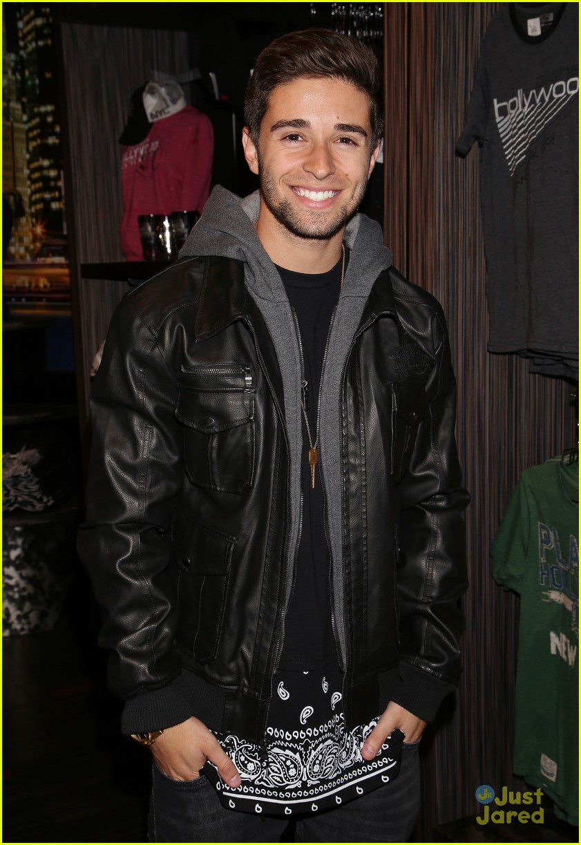 Jake Miller Took Over Planet Hollywood Again & It Was Just As Crazy ...