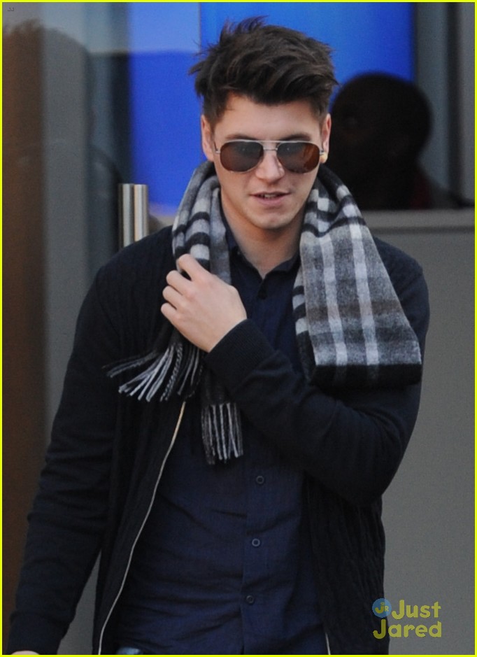 Rixton's Jake Roche is Completely Smitten with Little Mix Girlfriend ...