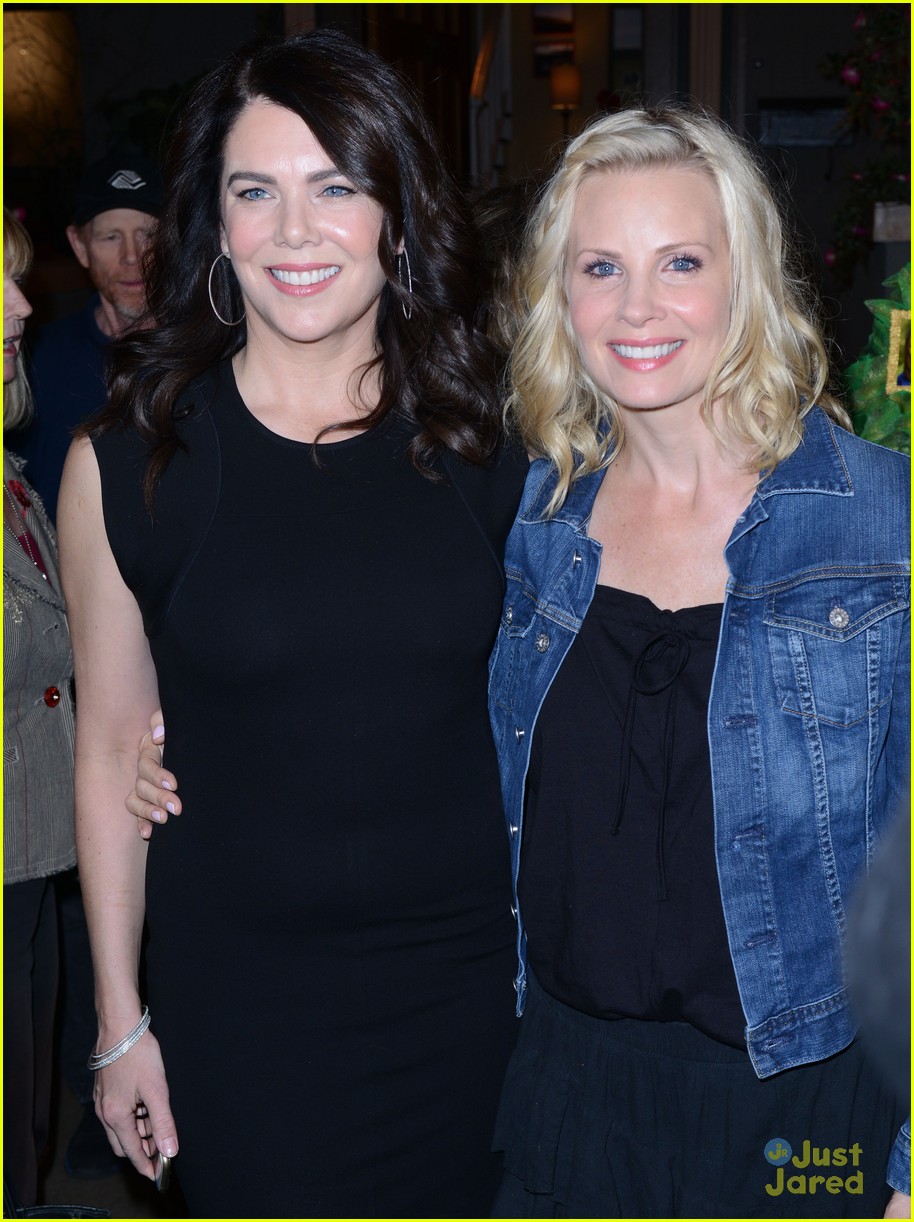 Mae Whitman & Miles Heizer Celebrate 100 Episodes of 'Parenthood ...