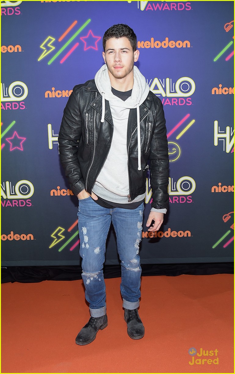 Nick Jonas & Meghan Trainor Get Ready For Nickelodeon HALO Awards 2014 ...