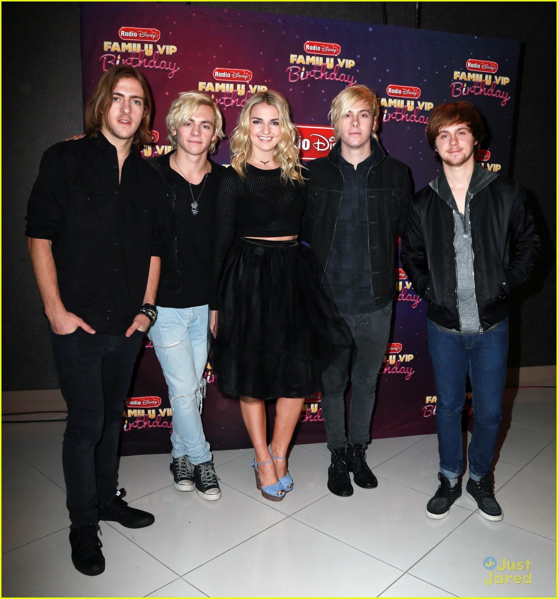 R5 Definitely Made Us Smile at Radio Disney's Family VIP Birthday - See ...