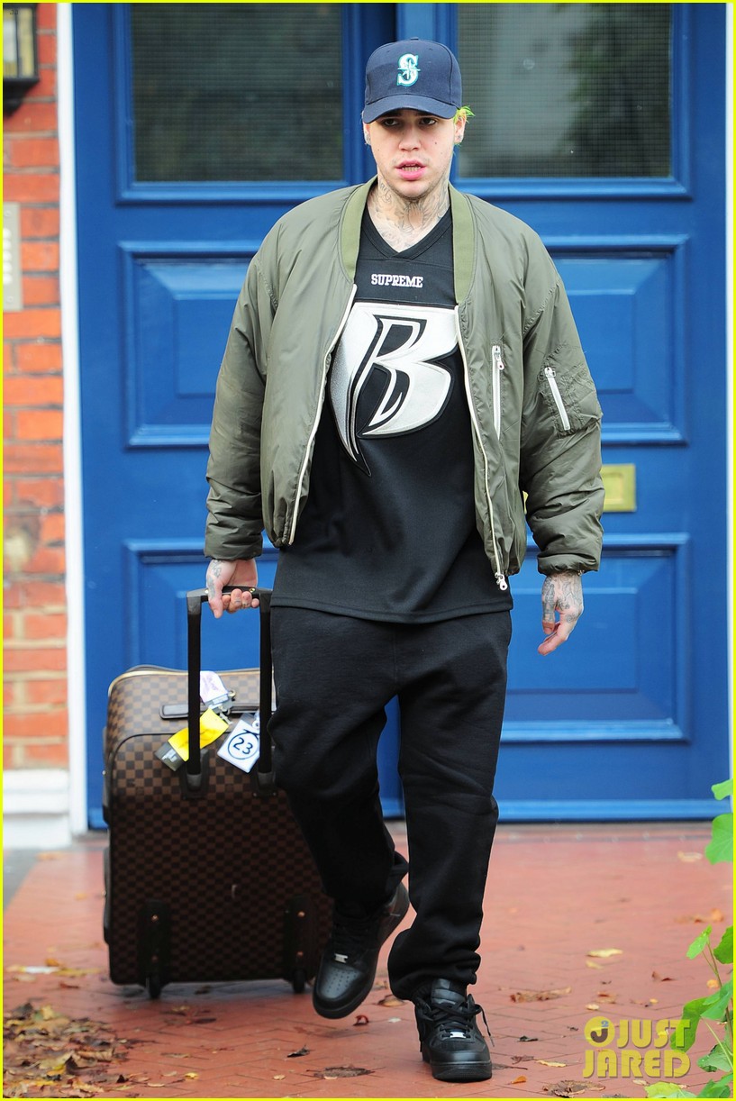 Rita Ora & Ricky Hilfiger Fly to Los Angeles Together | Photo 739289 ...