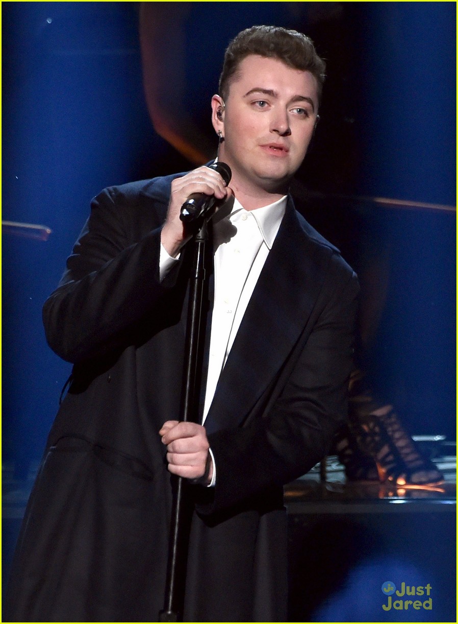Sam Smith Hits the Stage at AMAs 2014 (Video) | Photo 746651 - Photo ...