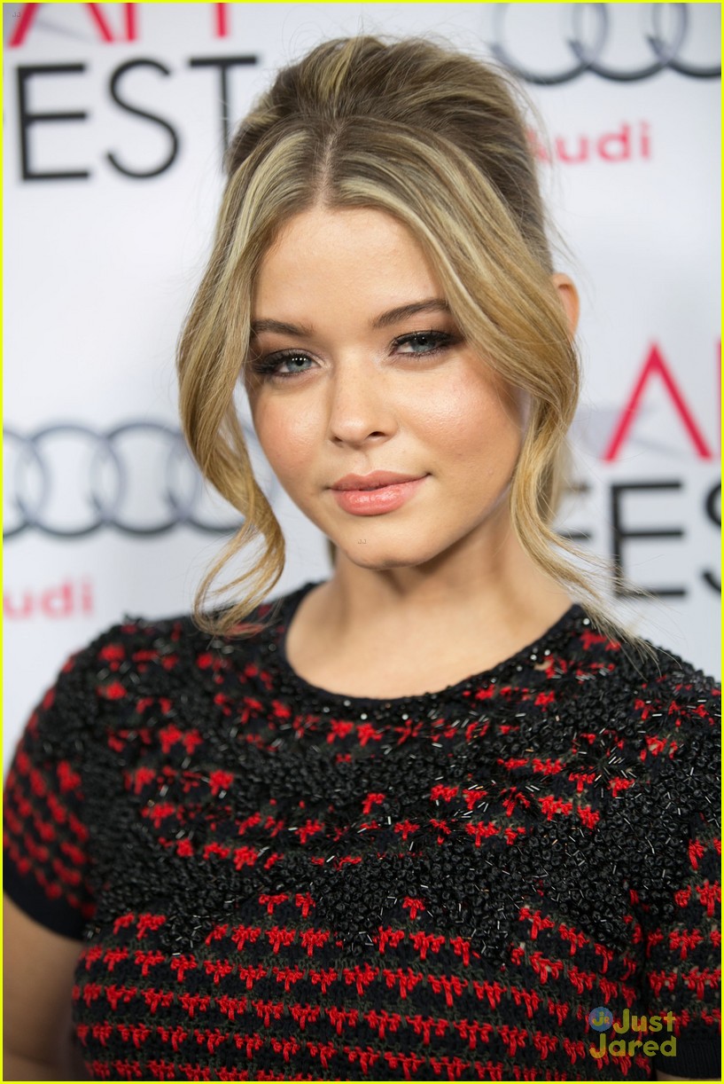 Full Sized Photo of sasha pieterse inherint vice la premiere 05 | Sasha ...