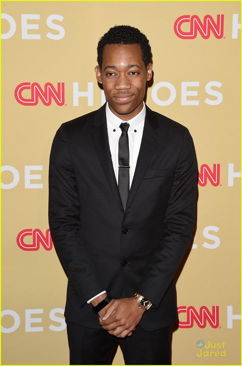 Tyler James Williams & Quvenzhane Wallis Honor Amazing Heroes With CNN ...