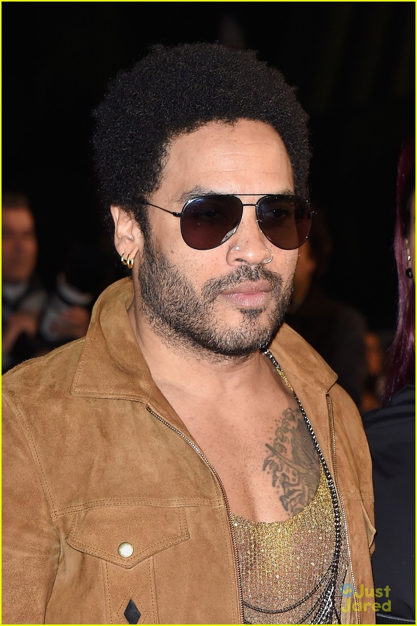 Why Did One Direction Appear at NRJ Awards 2014 Without Louis Tomlinson ...