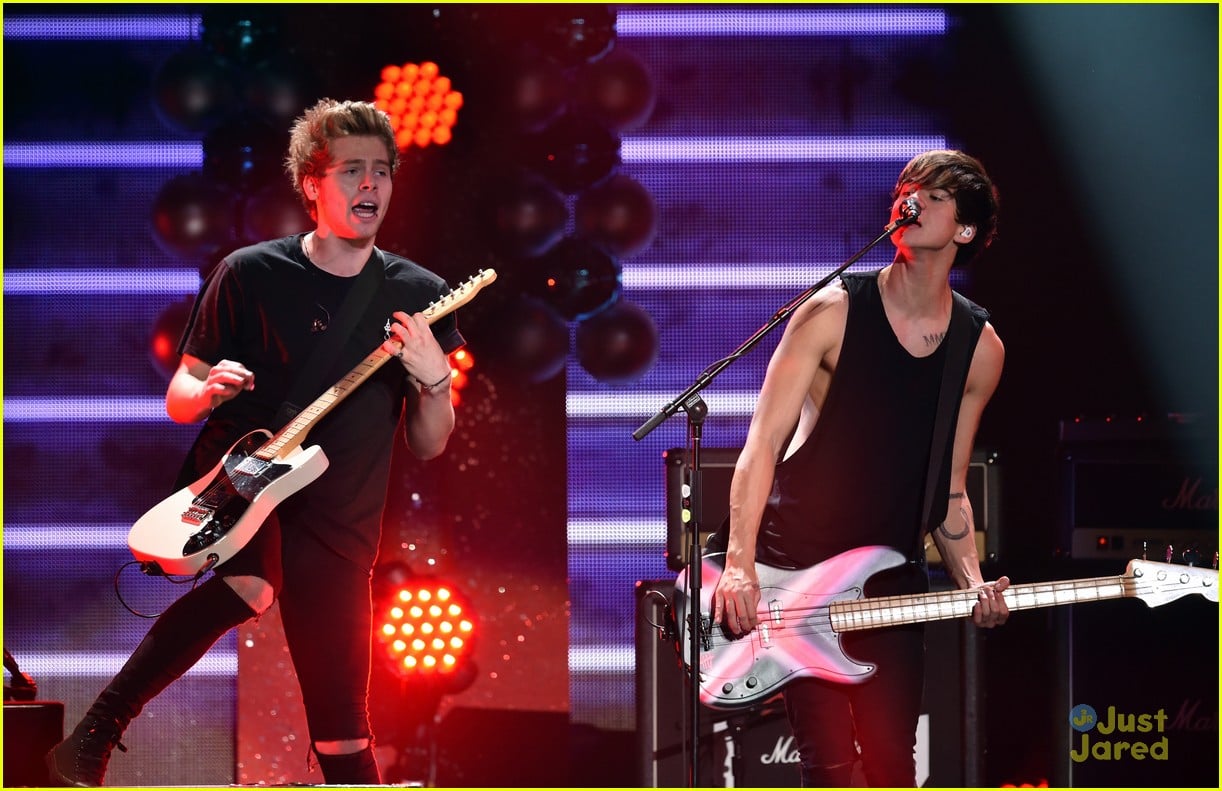 5 Seconds Of Summer Play KIIS FM's Jingle Ball After 'What I Like About ...