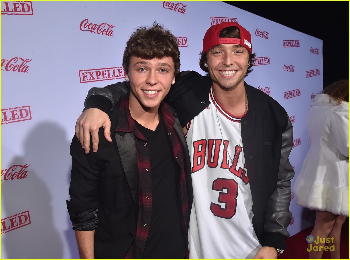 Kelli Berglund & Alli Simpson Support Cameron Dallas At 'Expelled ...