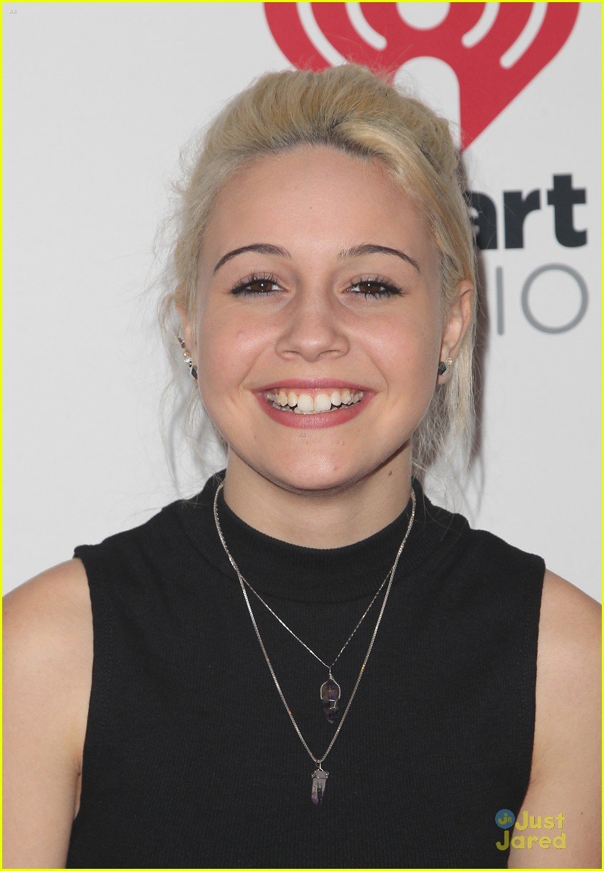 Bea Miller Rocked Out KIIS FM's Jingle Ball Even Though She Didn't ...