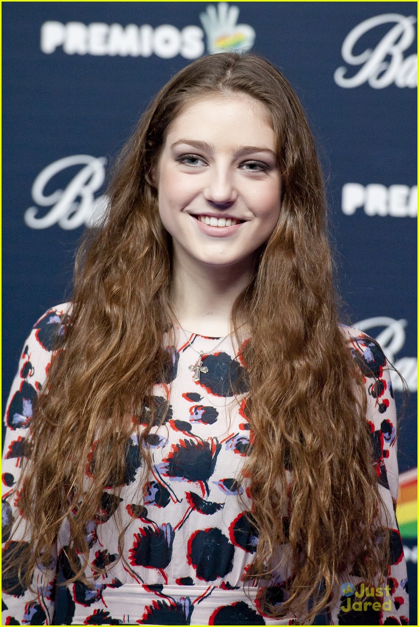 Birdy Beats Out Ariana Grande & Lorde For Los Principales Award | Photo ...