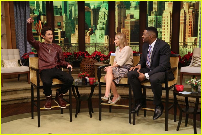 Austin Mahone Dedicates New Book To Mom Michele - Read The Dedication ...