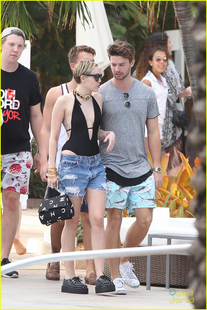 Miley Cyrus & Patrick Schwarzenegger Hit Up Miami Pool with Pal Cody ...