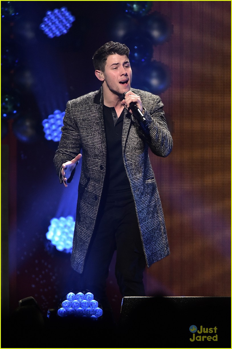 Nick Jonas Opens Up About Playing a Gay Character | Photo 752798 ...