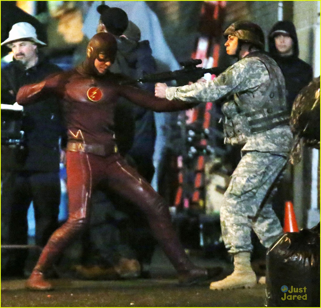 Full Sized Photo of grant gustin robbie amell best friends flash set 06 ...