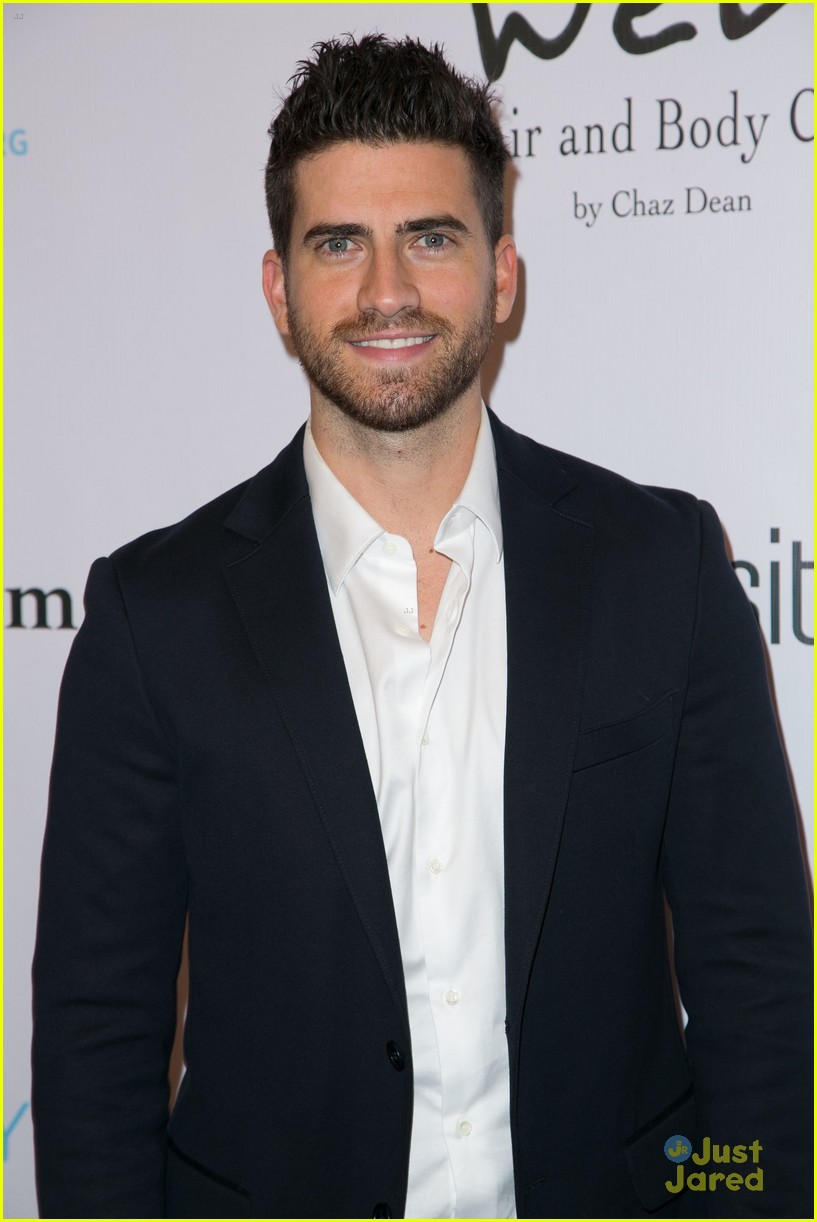 Gregg Sulkin & Ryan Rottman Have A Guy's Night At Generosity Gala 2014 ...