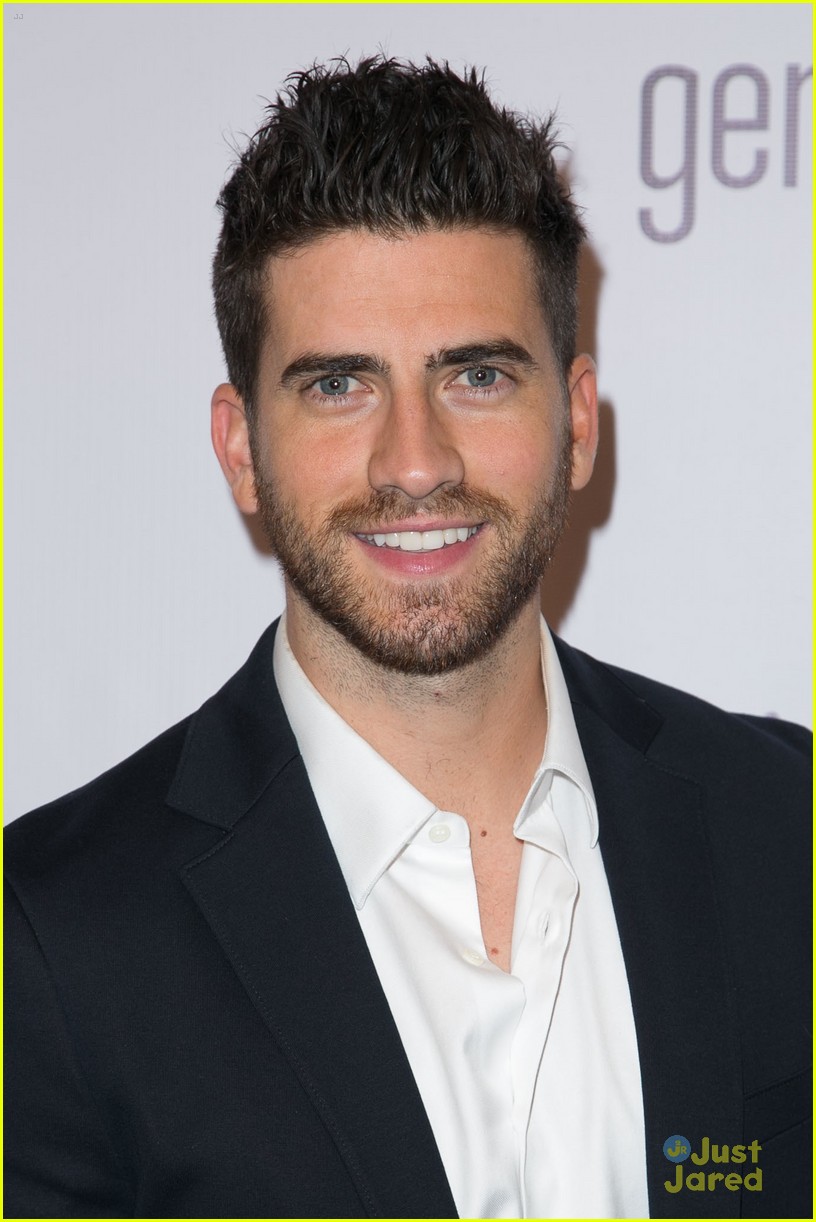 Gregg Sulkin & Ryan Rottman Have A Guy's Night At Generosity Gala 2014 ...