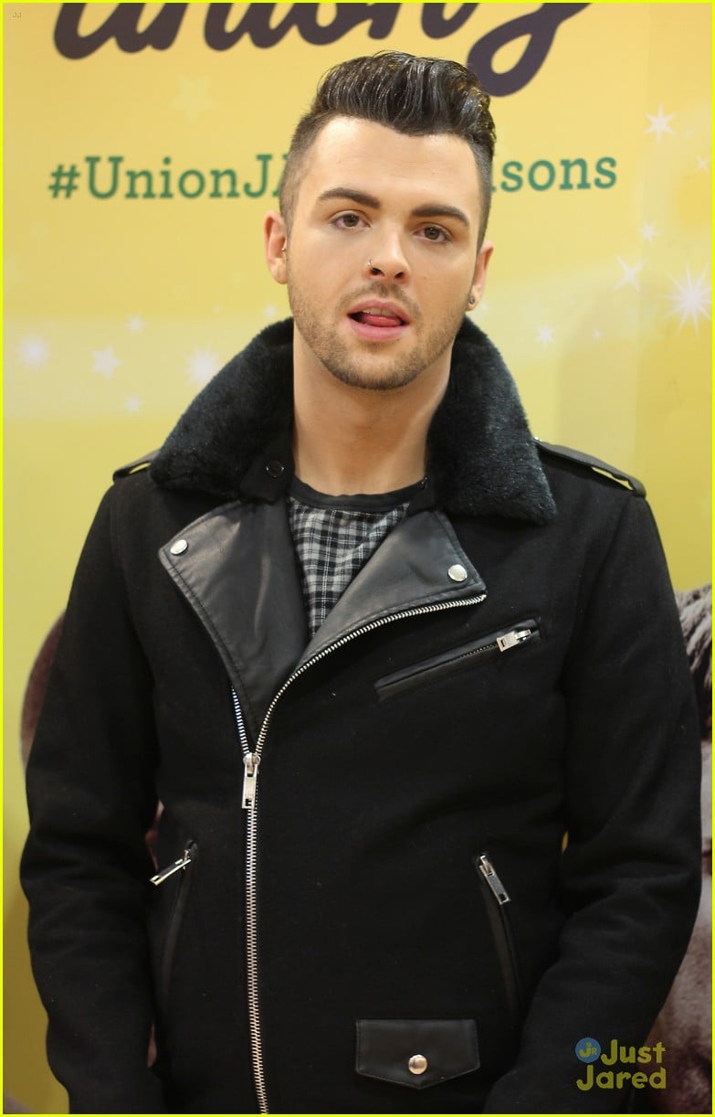 Union J Kick Off New Album Signings at Rothwell Leeds Before Christmas ...