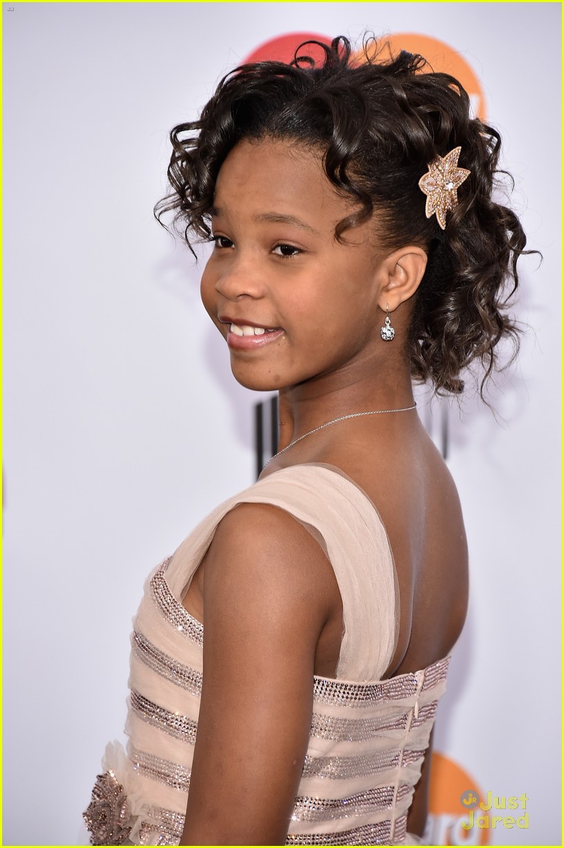 Quvenzhane Wallis Brings a Dog to the NYC 'Annie' Premiere! | Photo ...