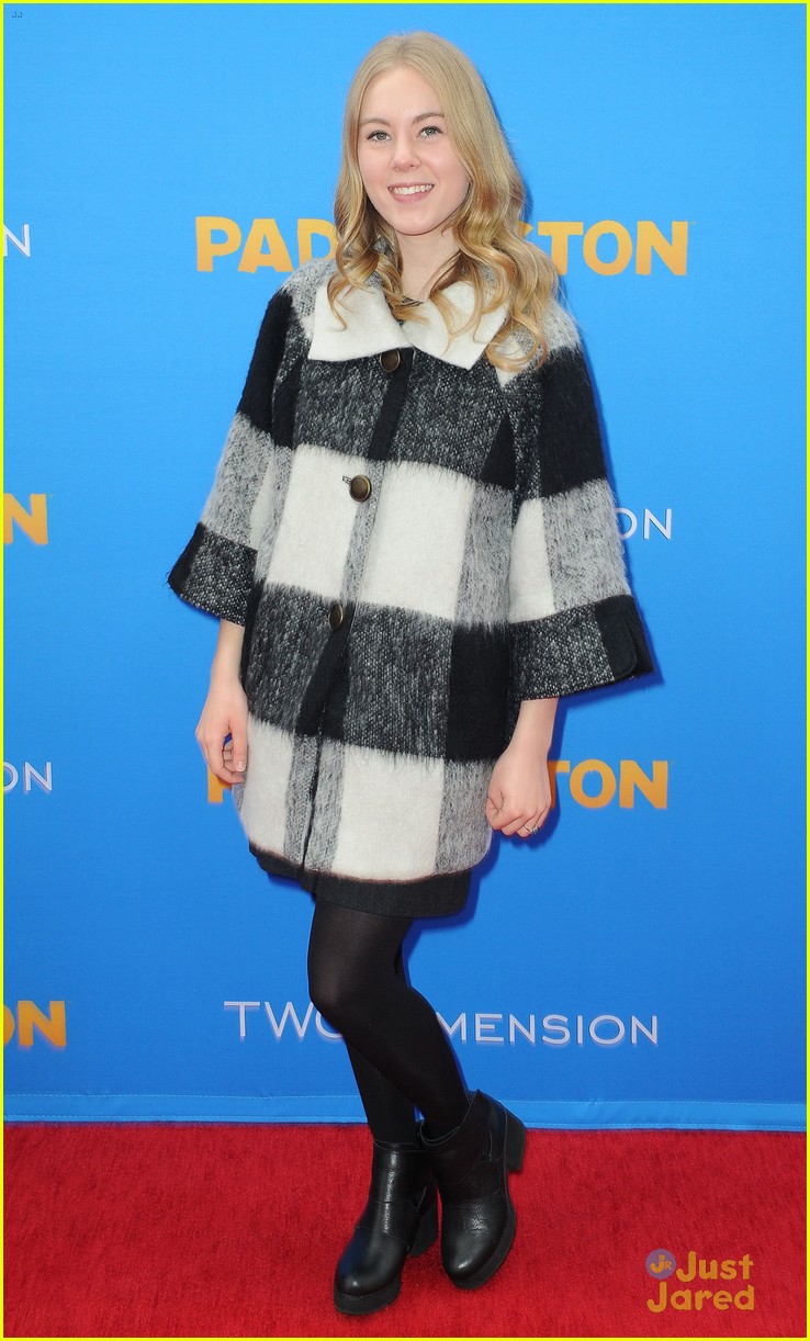 Austin North & Sister Lauren Brave Rain for 'Paddington' Premiere ...