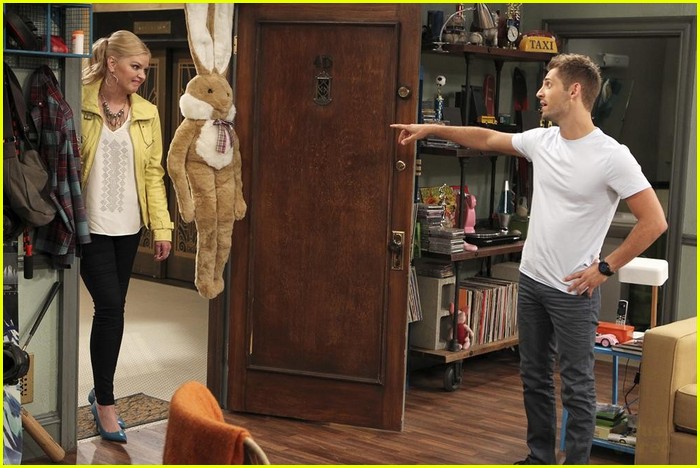 Ben & Riley Get Camera Ready For Tonight's 'Baby Daddy' | Photo 768348 ...