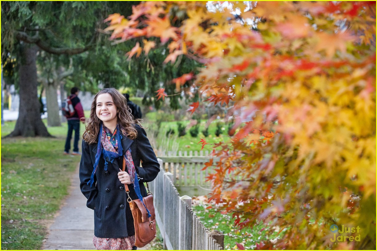 Bailee Madison & Rhys Matthew Bond: Get Another Look at 'Good Witch' TV ...