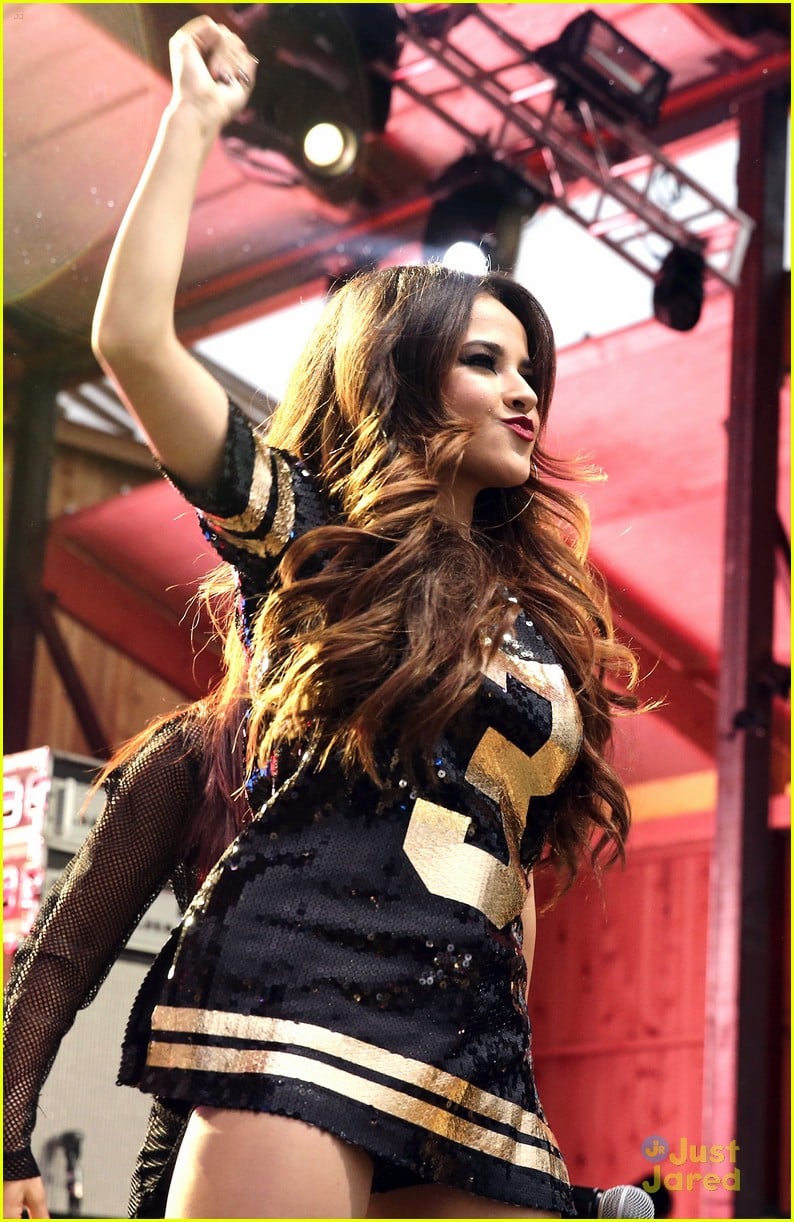 Becky G Performs In The Rain At DirecTV's Super Fan Festival - See The ...