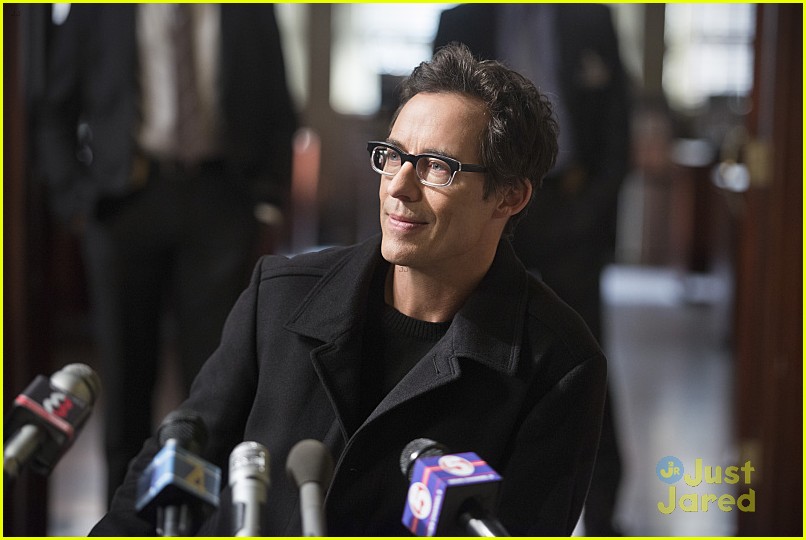 Piped Piper Comes to Central City on Tonight's 'The Flash' - See the ...