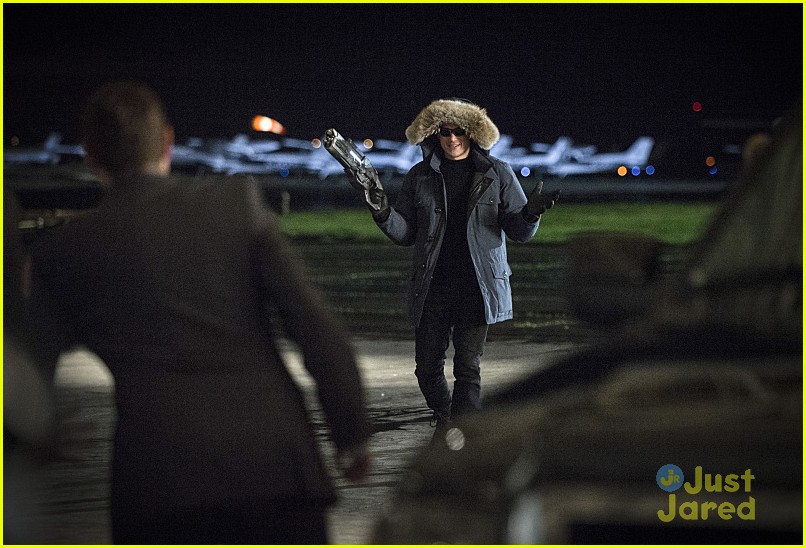 Full Sized Photo of the flash returns prison break reunion stills 09 ...