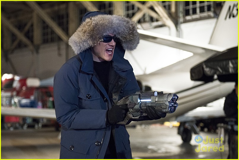 Full Sized Photo of the flash returns prison break reunion stills 15 ...