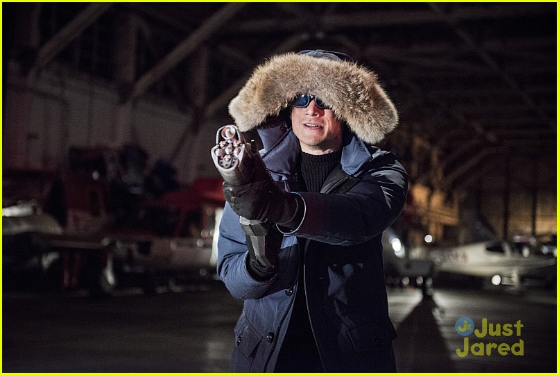 Full Sized Photo of the flash returns prison break reunion stills 19 ...