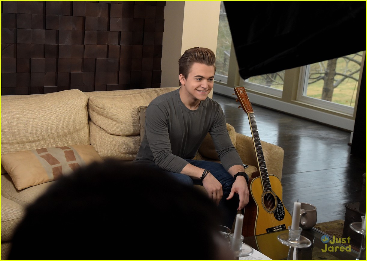 Hunter Hayes Wants You To Sing Him 'You Are My Sunshine' | Photo 765462 ...