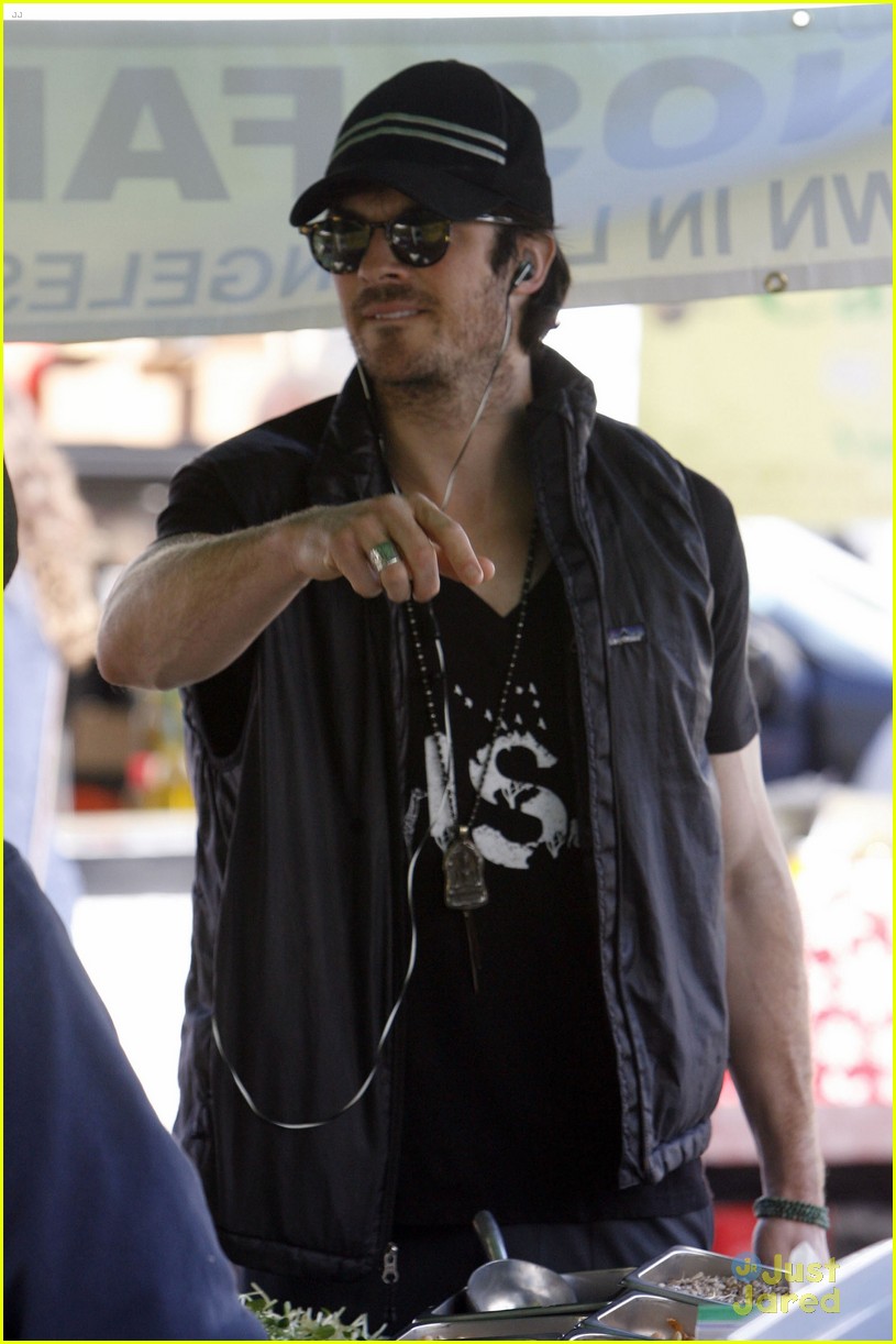 Ian Somerhalder Shows Off Muscles While Carrying Boxes at Farmers ...