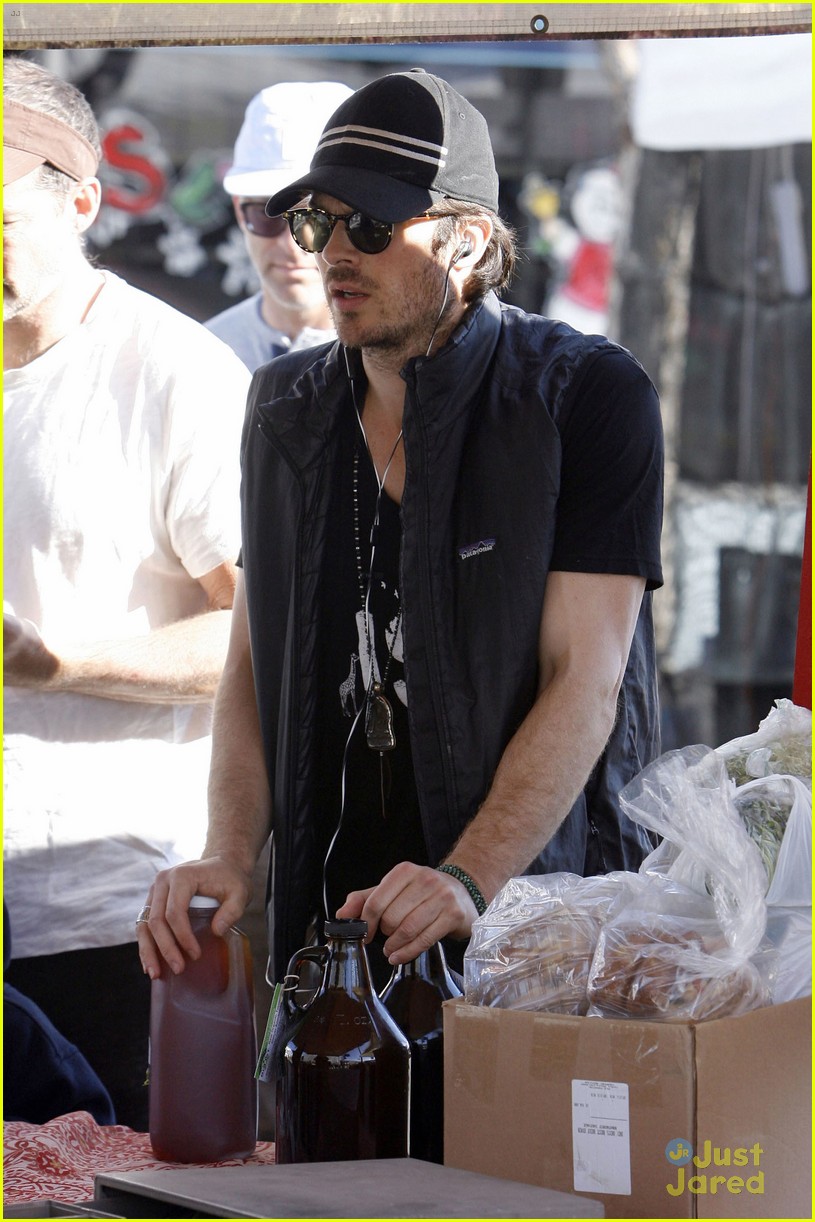 Ian Somerhalder Shows Off Muscles While Carrying Boxes at Farmers ...