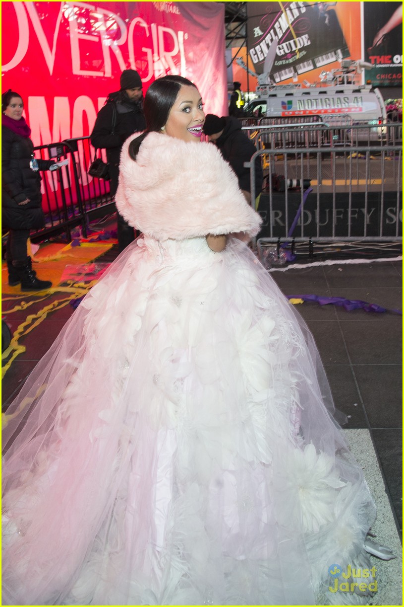 Kat Graham Hosts A Colorful Countdown with Cosmopolitan for New Year's ...