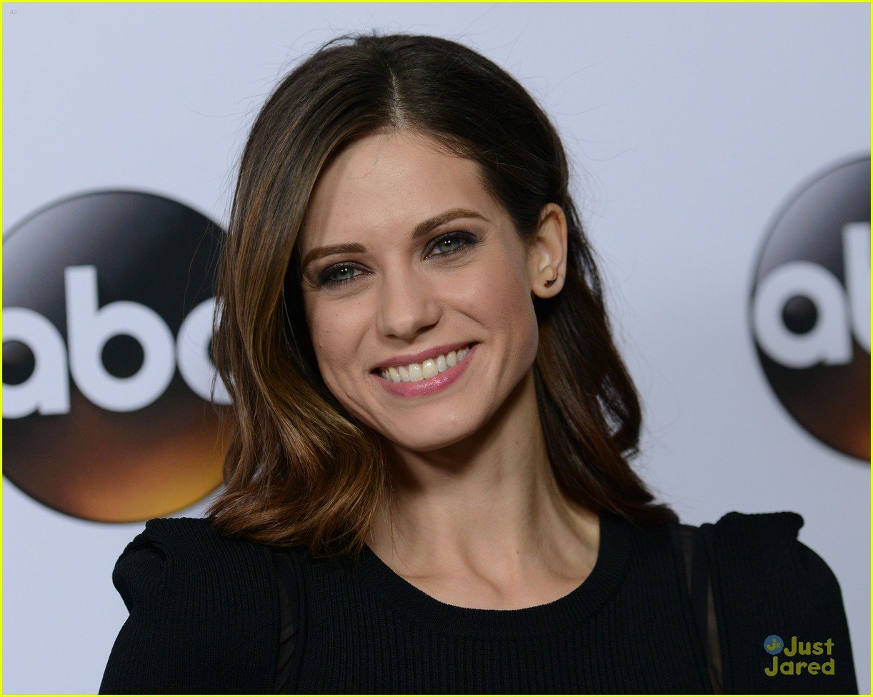 Lyndsy Fonseca Shines At ABC's TCA Press Tour Party For 'Agent Carter ...
