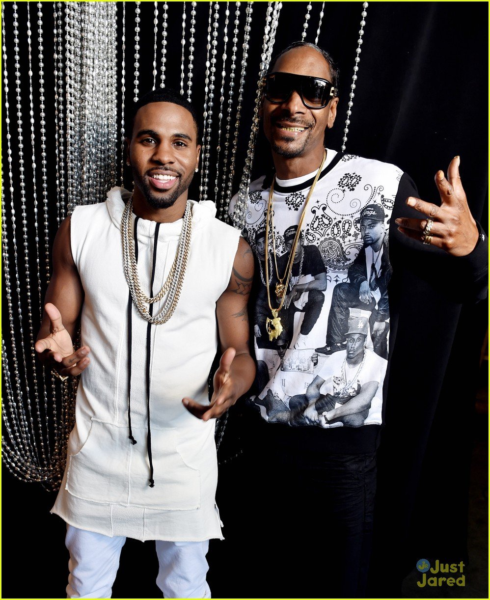 Meghan Trainor & Jason Derulo Bring the Fun to Hollywood for New Year's ...