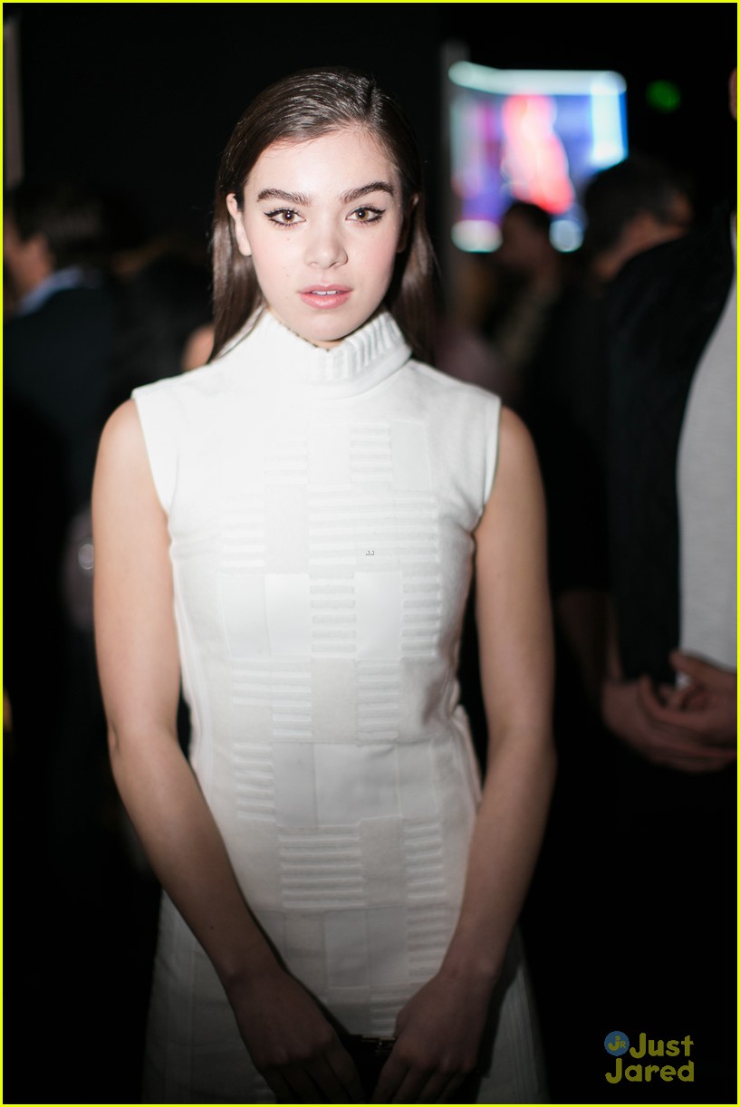 Miley Cyrus & Hailee Steinfeld Turn Heads in White at Shooting Stars ...