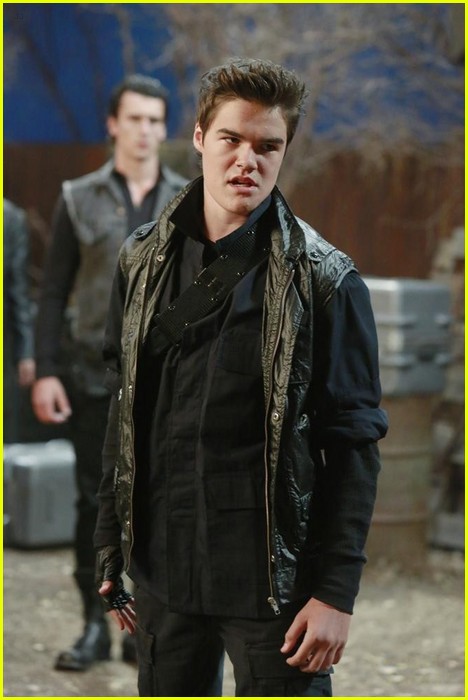 Get A New, Exclusive Look at 'Lab Rats: Rise Of The Secret Soldiers ...