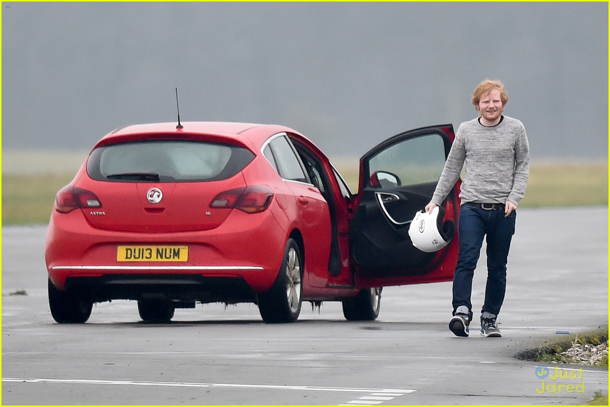 Ed Sheeran is a Speed Demon on Race Track | Photo 765620 - Photo ...