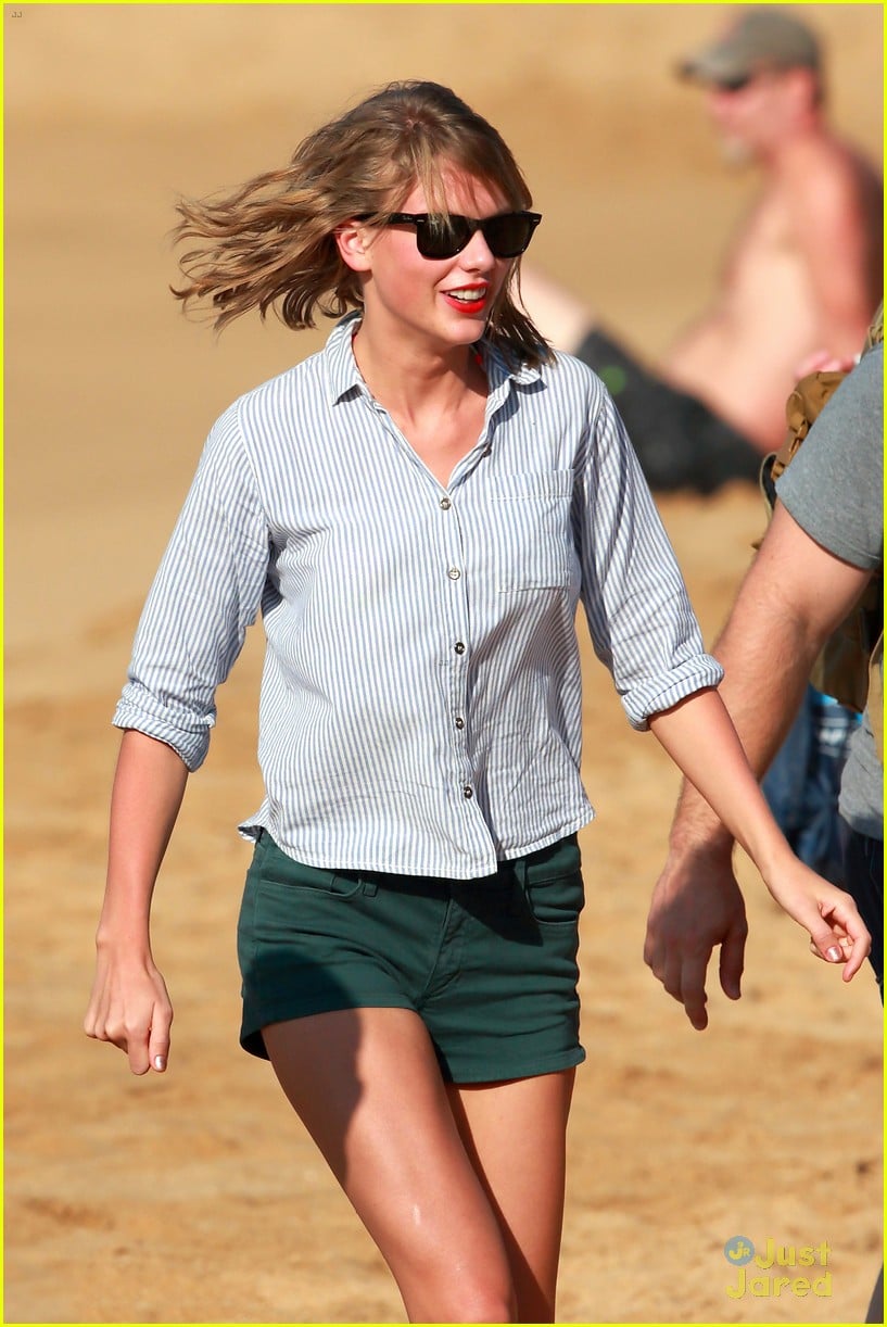 Taylor Swift's Hawaii Trip with Haim - New Photos! | Photo 769104 ...