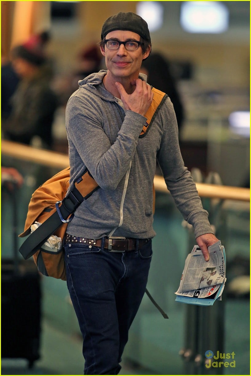 Tom Cavanagh Confirms Dr. Harrison Wells Is Reverse Flash in 'The Flash ...