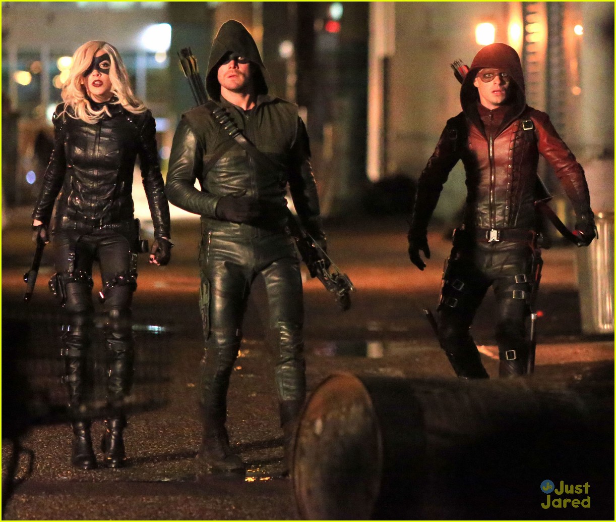 Stephen Amell Shoots 'Arrow' Scenes Before 60th Episode Airs | Photo ...