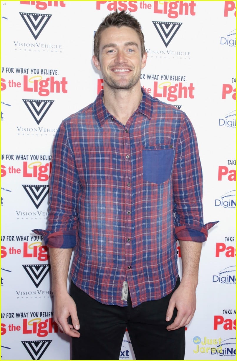 Cameron Palatas Premieres 'Pass the Light in Hollywood. | Photo 770449 ...