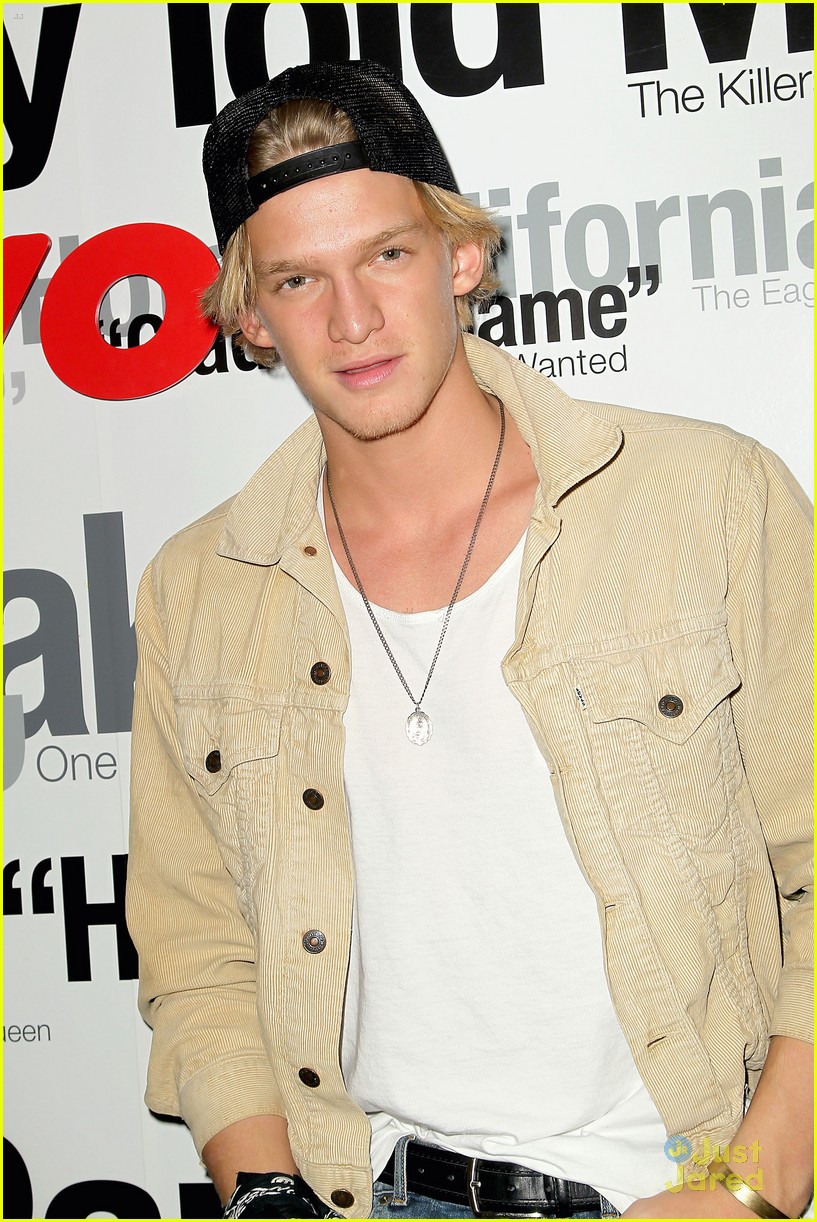 Cody Simpson Makes 'Flower' Free on iTunes For Entire Weekend! | Photo ...