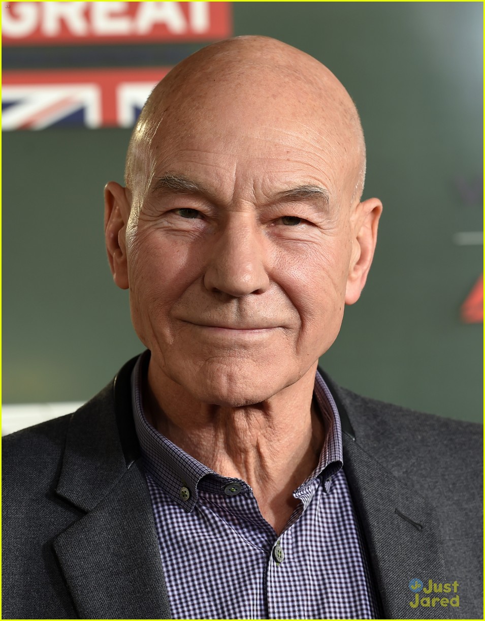 Ed Westwick Suits Up Two Nights in a Row Before Oscars 2015 | Photo ...