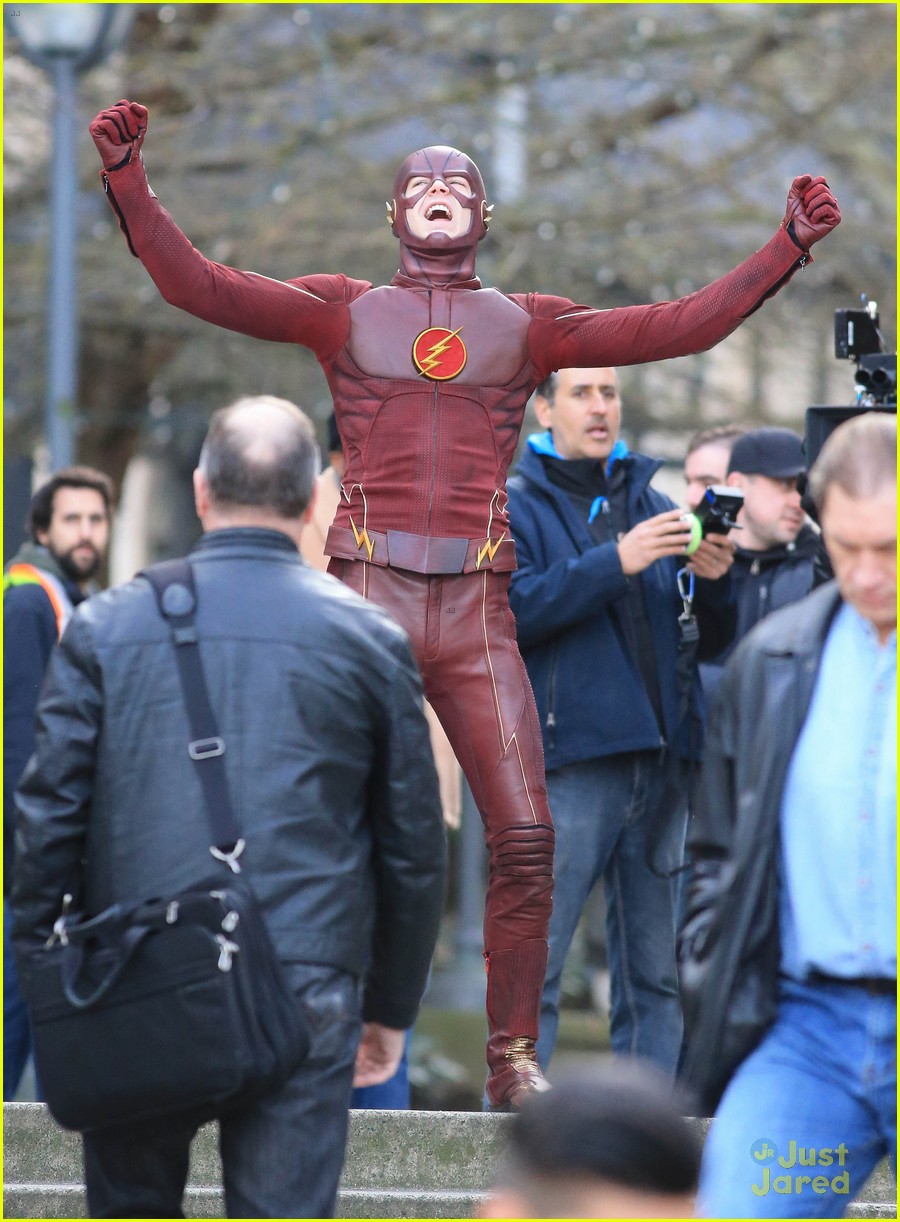 Time Travel is Tested on Tonight's 'The Flash' | Photo 776056 - Photo ...