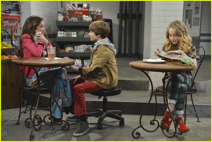 Riley And Maya Fight Over Farkle On Tonights Girl Meets World Photo