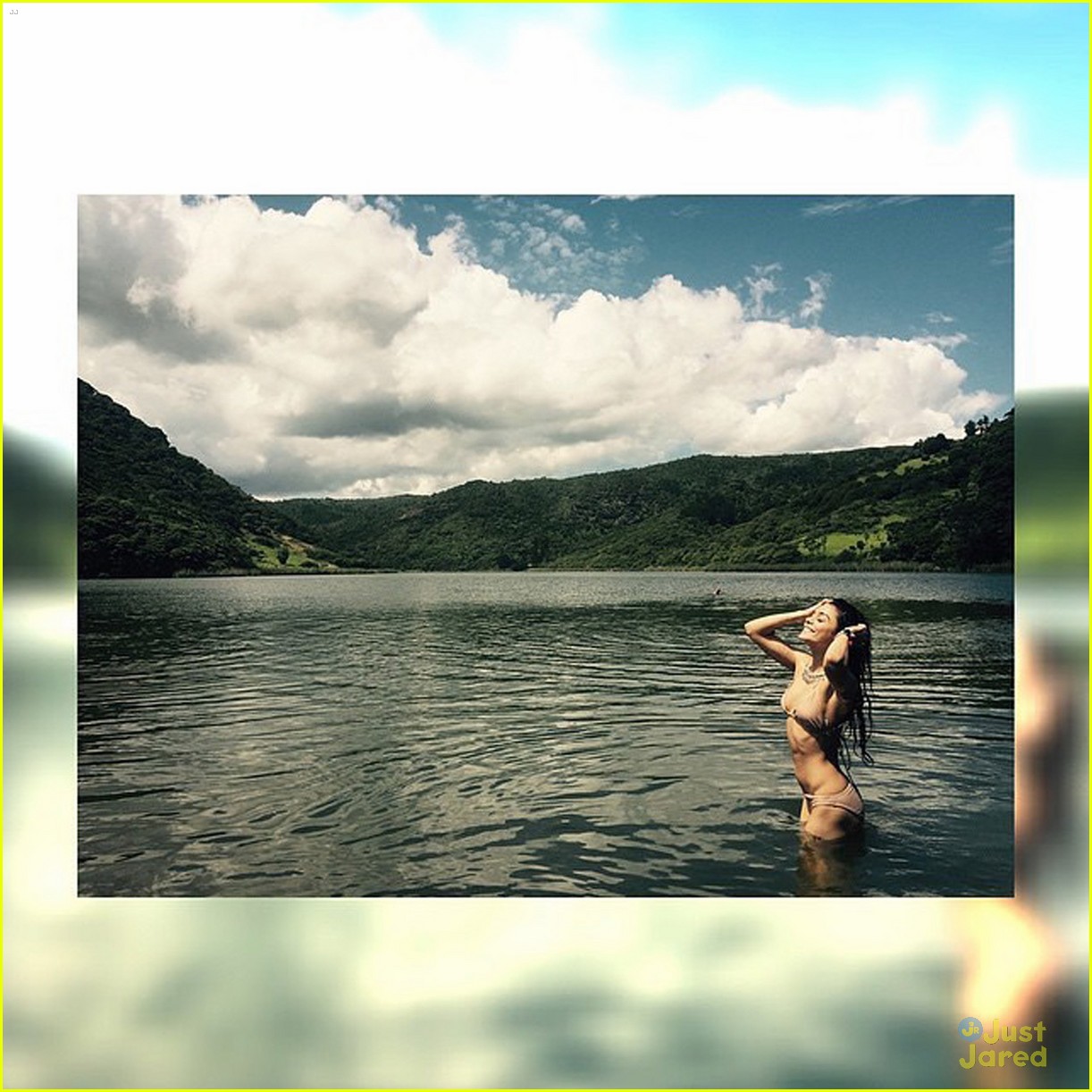 Vanessa Hudgens Uses Sexy Bikini Pic To Say Goodbye To New Zealand