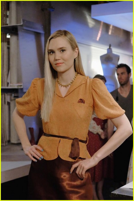 Beth Puts On A Fashion Show On Tonight's 'Chasing Life' | Photo 778243 ...